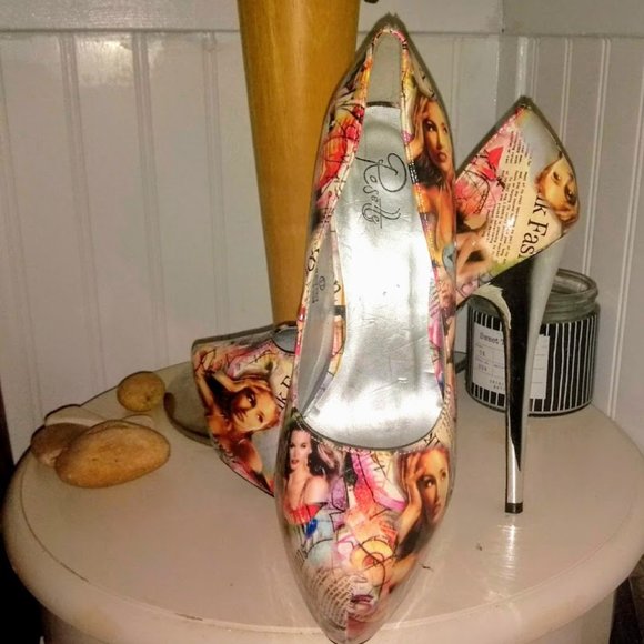 Rosette | Shoes | Magazine Print Platform Stiletto Pump | Poshmark